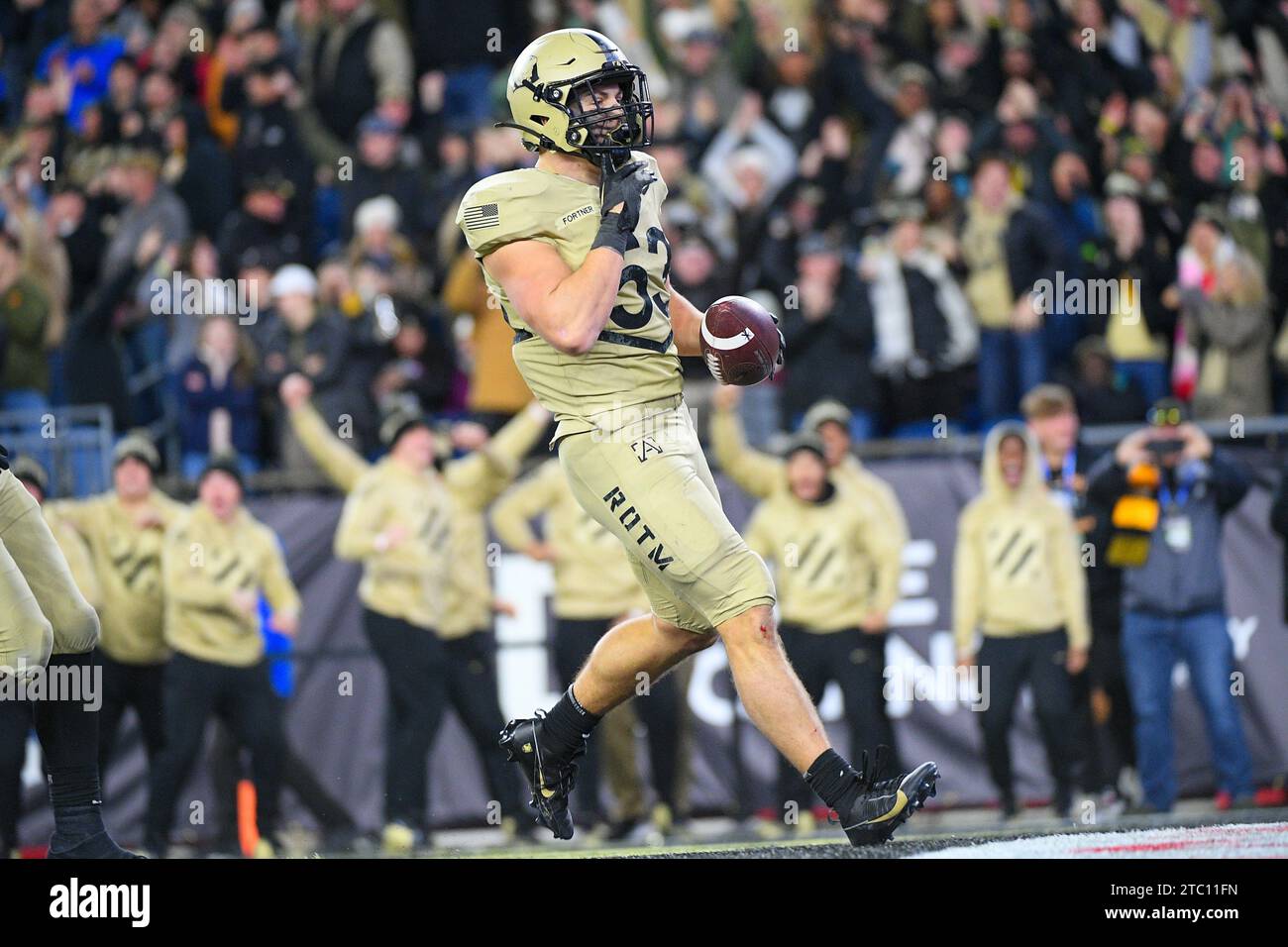 Foxborough, MA, USA. 9th Dec, 2023. Army Black Knights LB Kalib Fortner ...