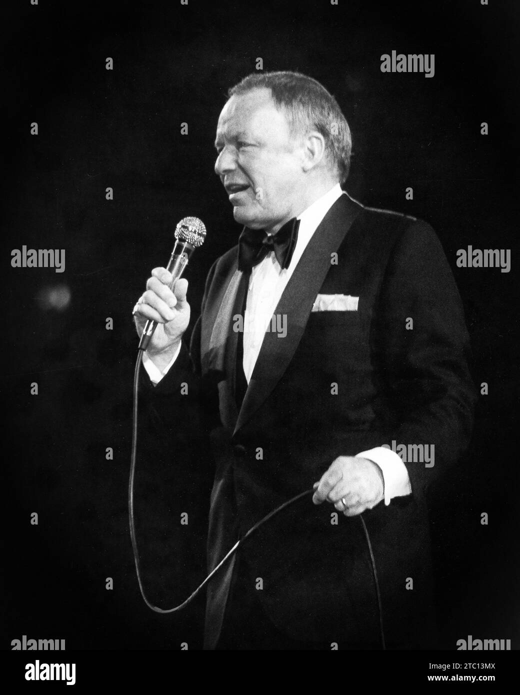Sinatra live show hi-res stock photography and images - Alamy