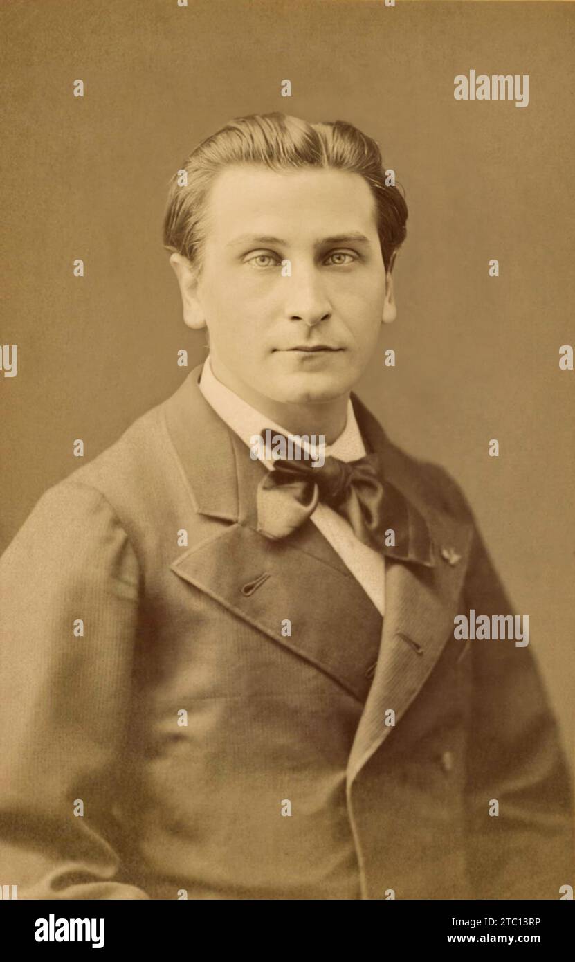 1880 c. , Paris , FRANCE : The french writer , poet and dramatist ...