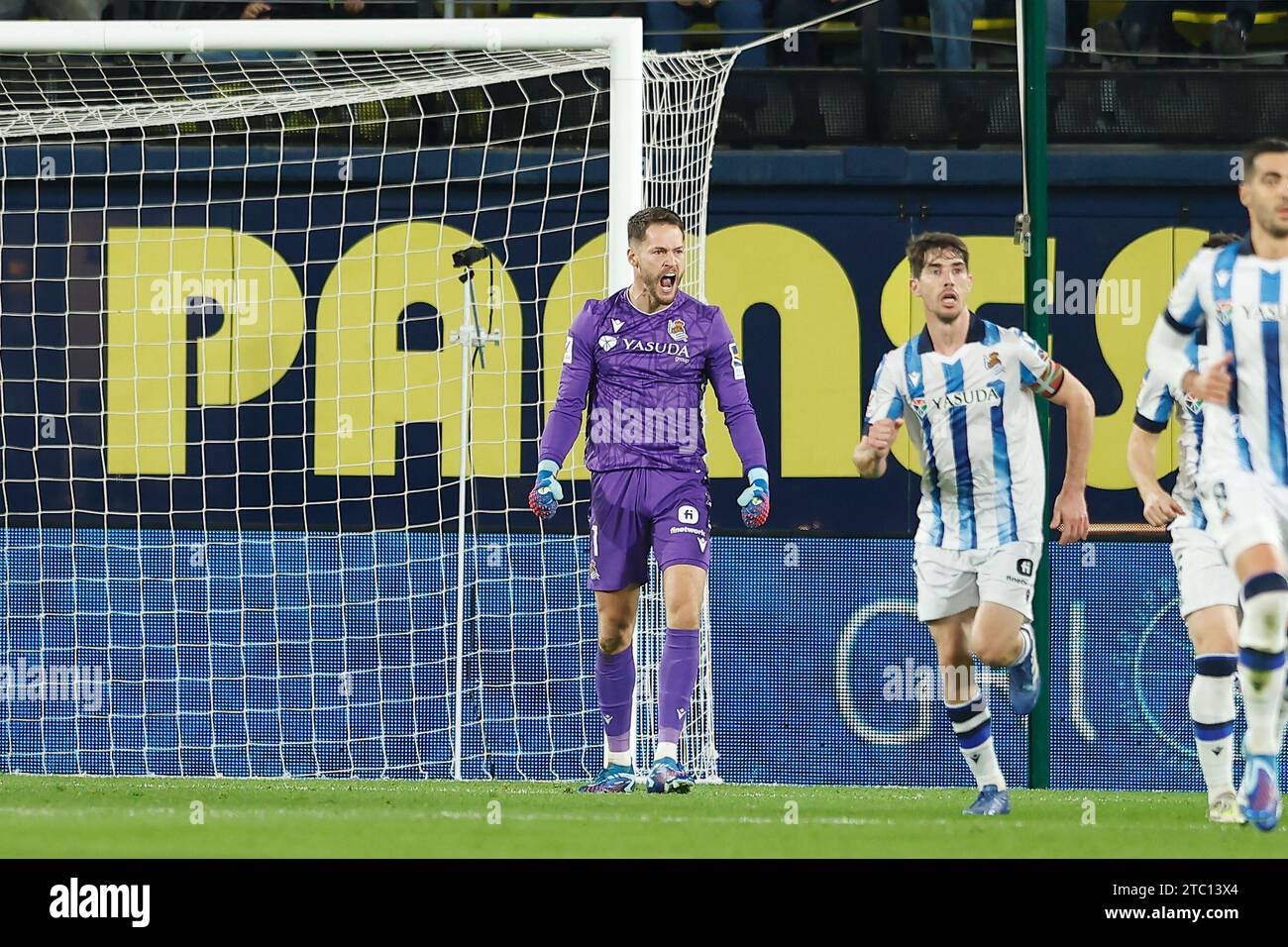 Vila-Real, Spain. 09th Dec, 2023. Alex Remiro (Sociedad) Football ...
