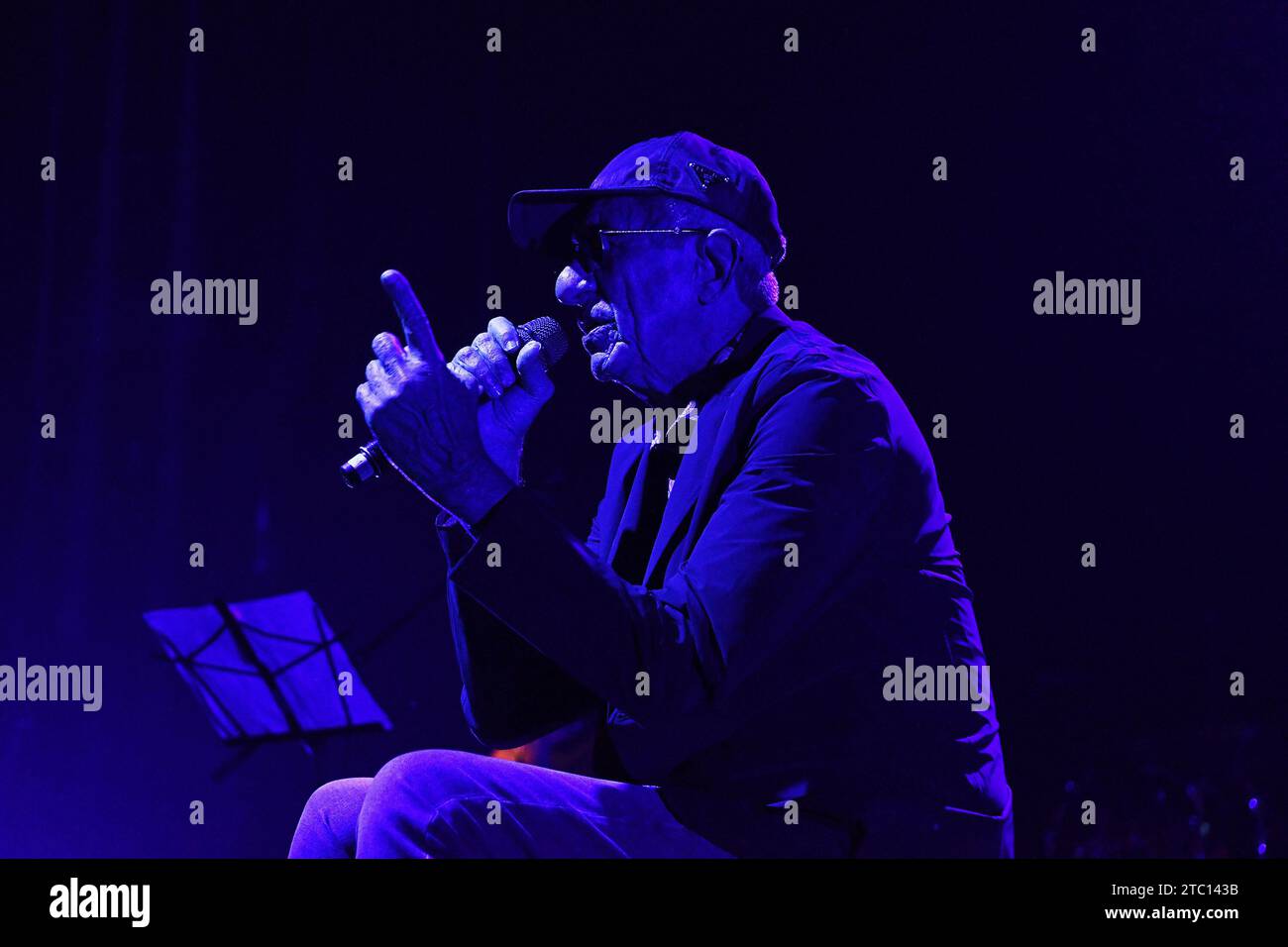 Singer cearense hi-res stock photography and images - Alamy