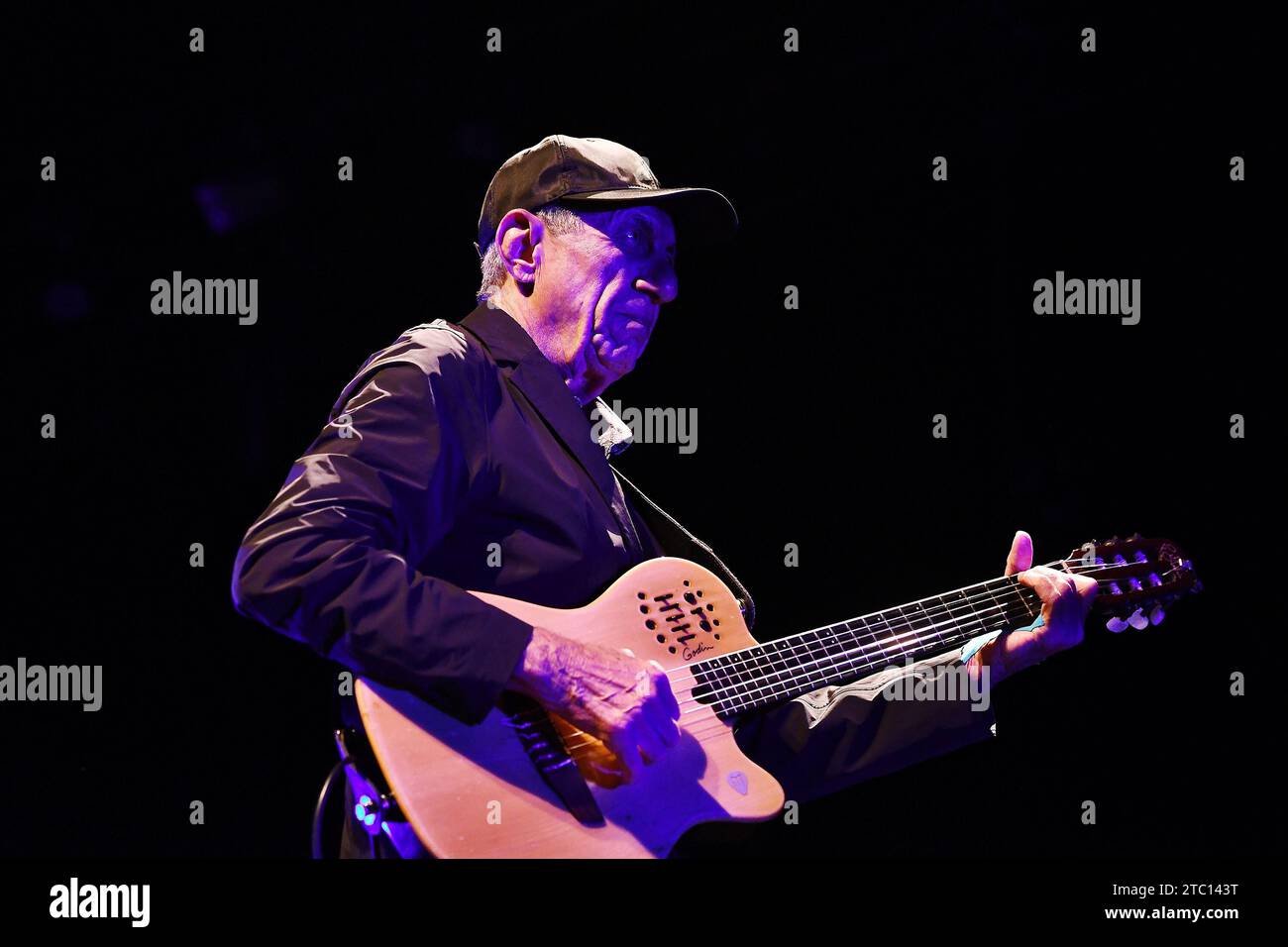 Singer cearense hi-res stock photography and images - Alamy