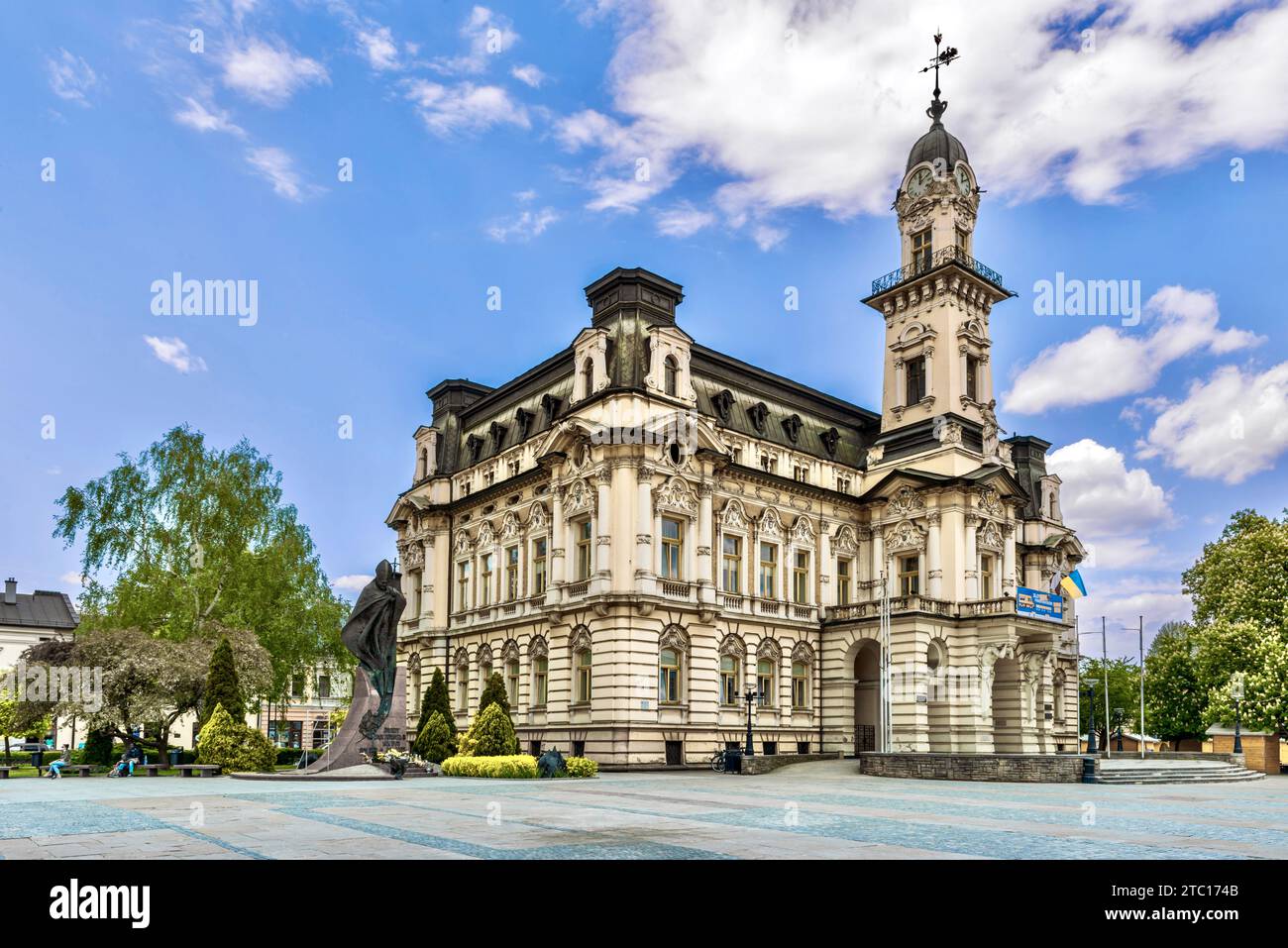 Eclectic style architecture in city hall hi-res stock photography and ...
