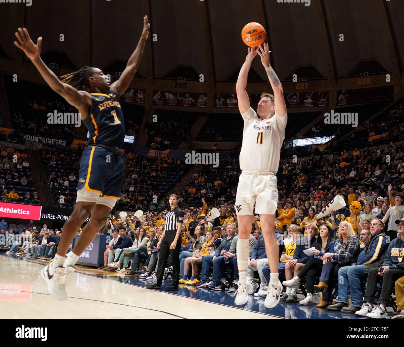 December 9, 2023, blank, blank, USA: Dec. 9, 2023: Quinn Slazinski #11 ...