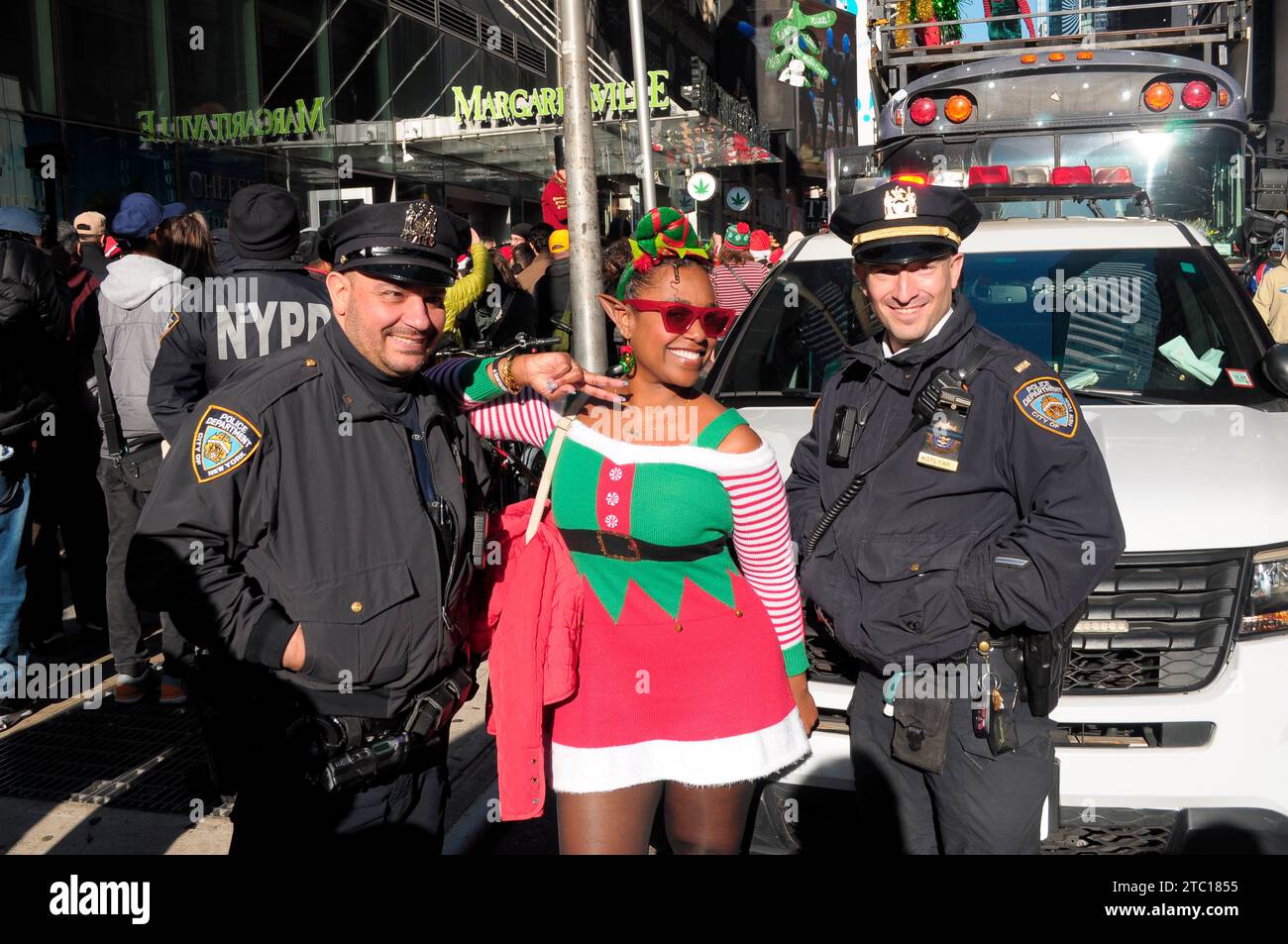 New York, United States. 09th Dec, 2023. A Santa Claus participant ...
