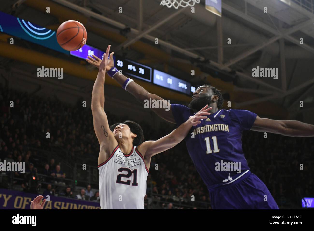 Seattle, WA, USA. 09th Dec, 2023. Washington Huskies center Franck ...