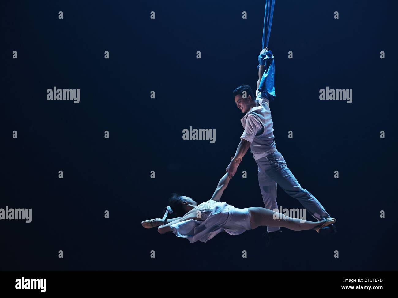 Paris, France. 8th Dec, 2023. Chinese acrobats perform during the ...