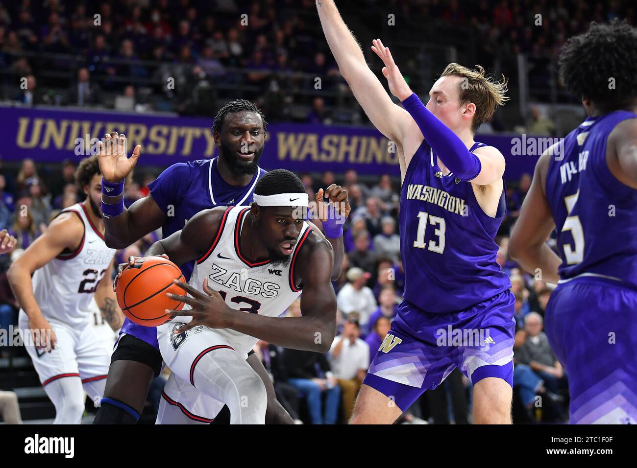 Seattle, WA, USA. 09th Dec, 2023. Gonzaga Bulldogs forward Graham Ike ...