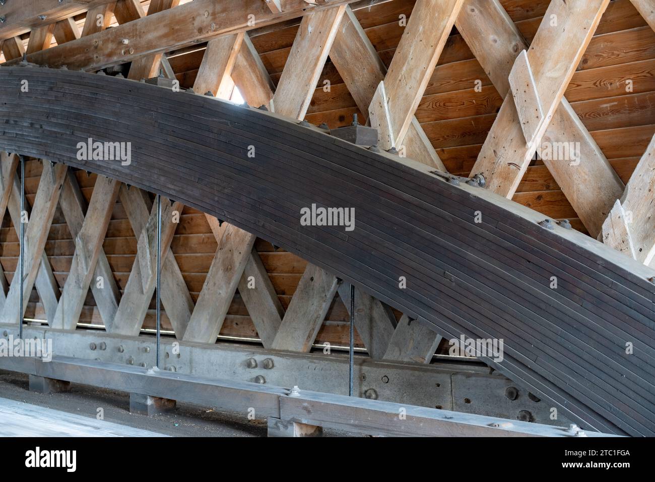 Timber truss bridge hi-res stock photography and images - Alamy