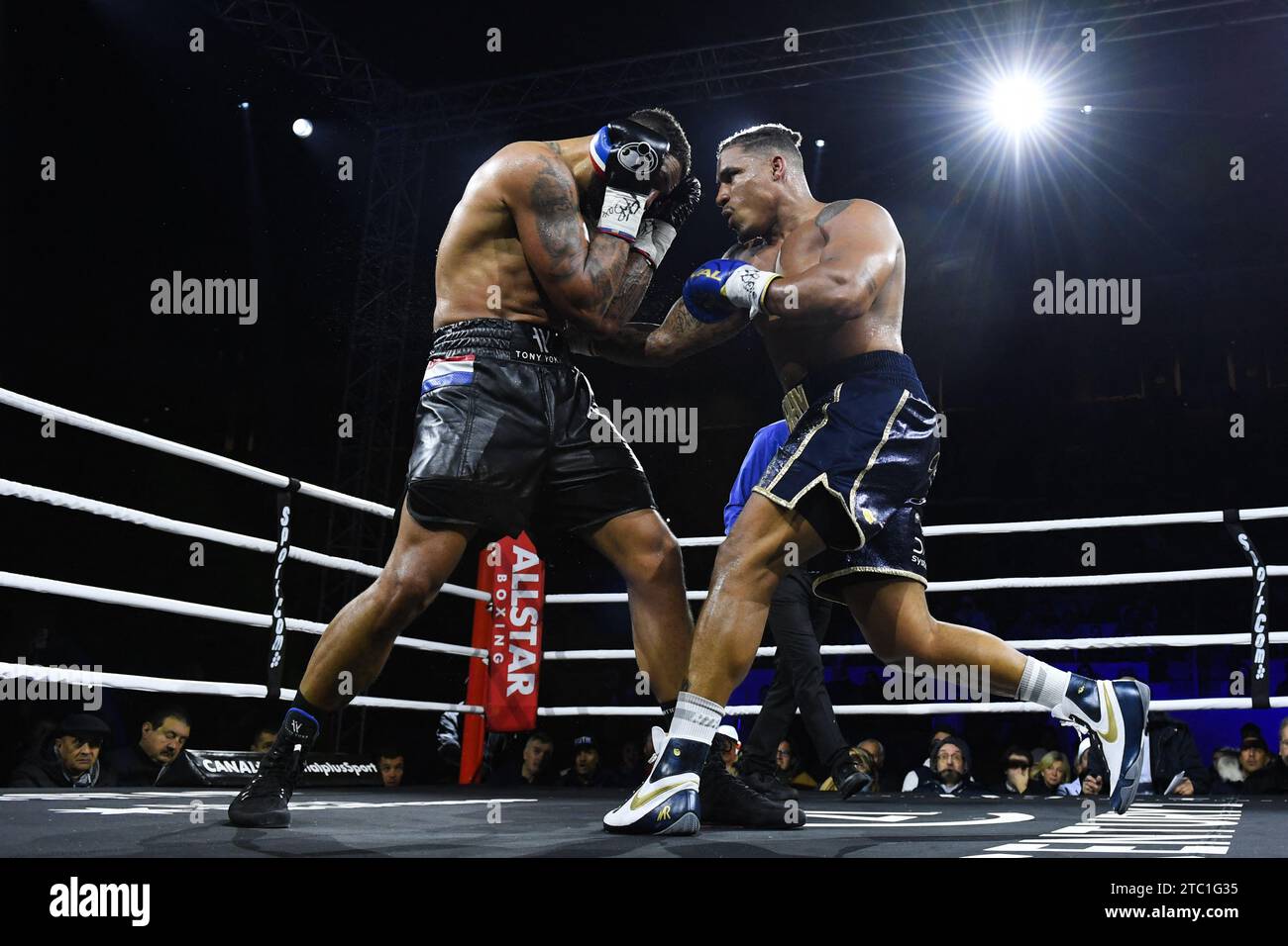 Paris, France. 09th Dec, 2023. Tony Yoka fighting against Ryad Merhi ...