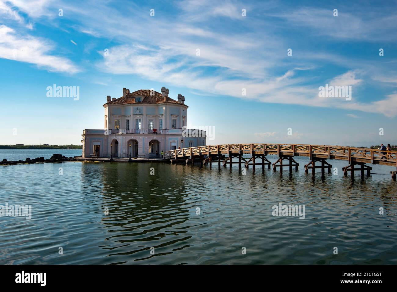 Bacoli lake hi-res stock photography and images - Alamy
