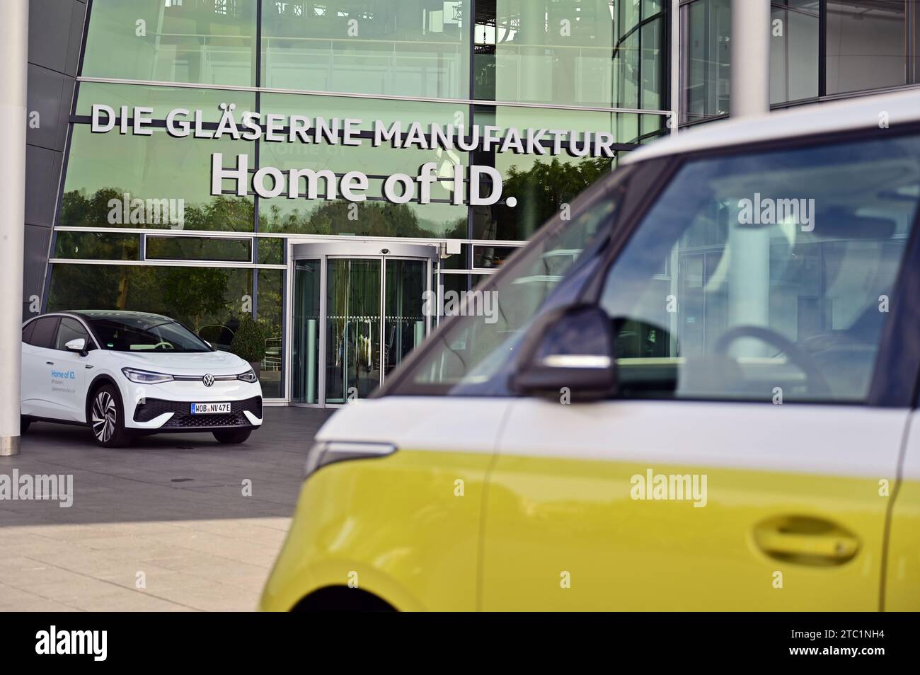 Volkswagen id production hi-res stock photography and images - Alamy