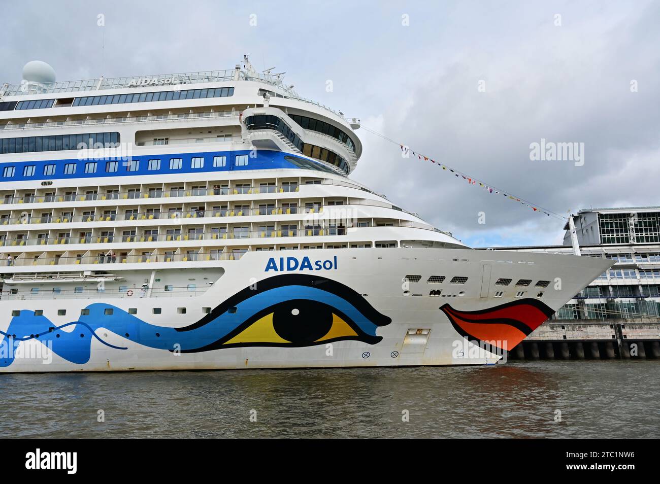 The cruise ship AIDAsol at the Hamburg cruise terminal "Hamburg Cruise ...