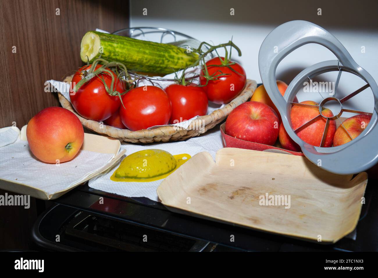 Vegetables in the kitchen are overripe and moldy, forgotten and rotten ...