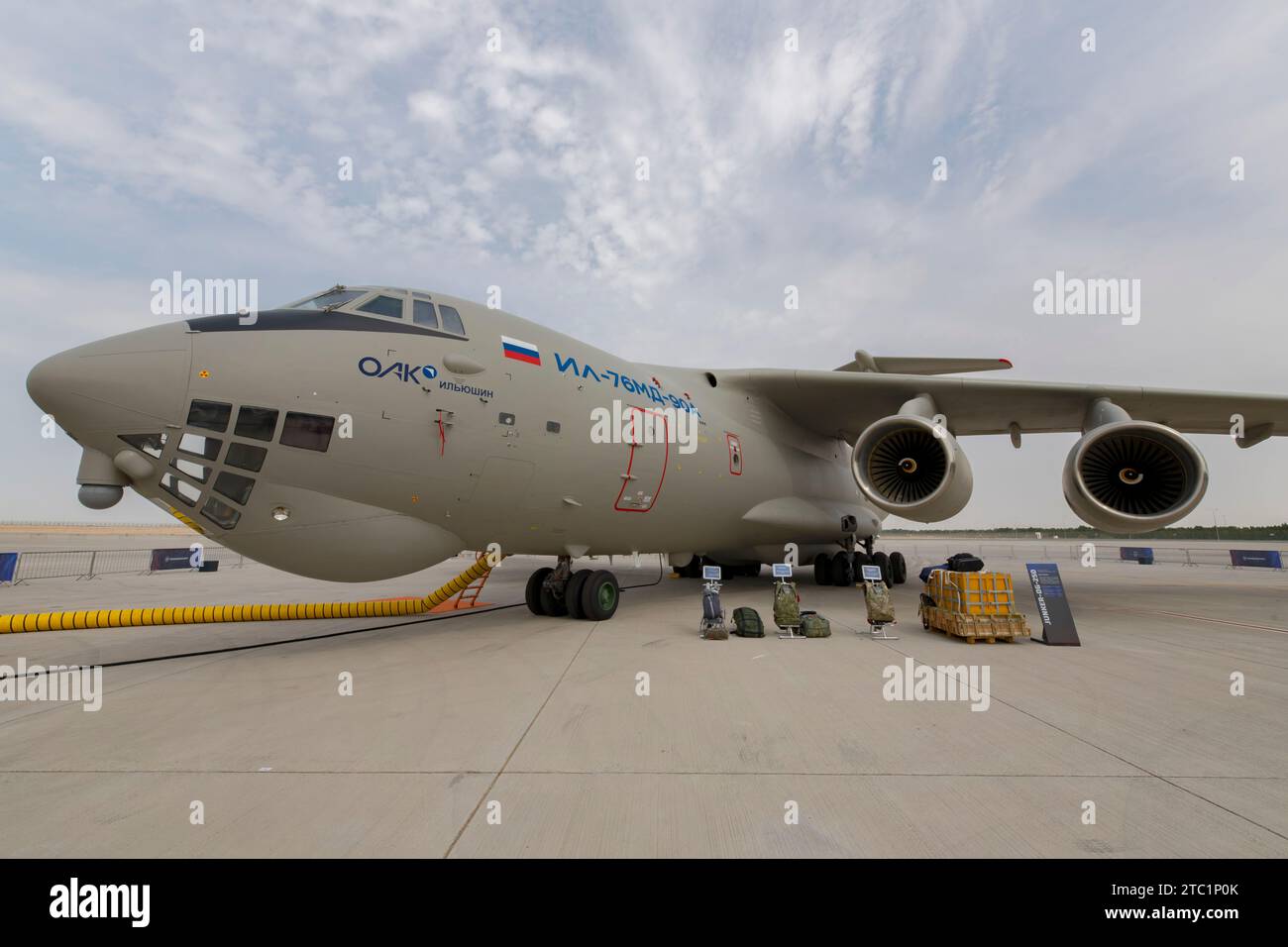 Ilyushin il 76md 90a hi-res stock photography and images - Alamy