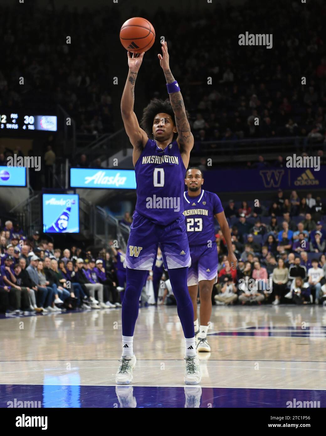 Seattle, WA, USA. 09th Dec, 2023. Washington Huskies guard Koren ...