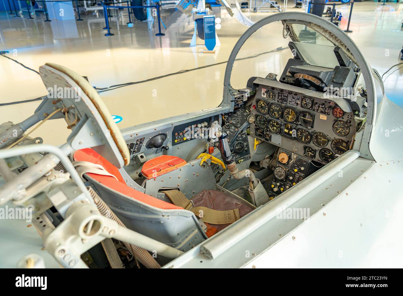 Link trainer hi-res stock photography and images - Alamy