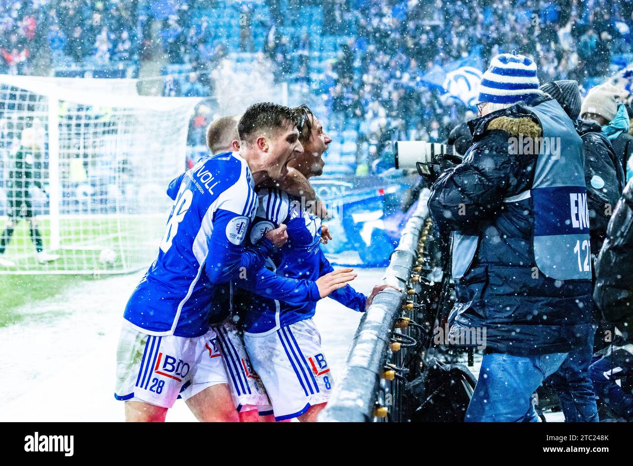 Oslo, Norway. 09th Dec, 2023. Fredrik Gulbrandsen (8) of Molde scores ...