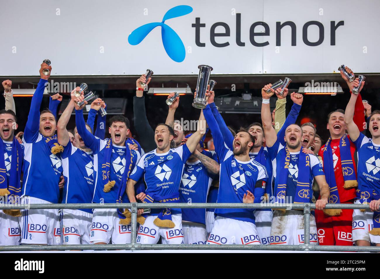 Molde players hi-res stock photography and images - Alamy