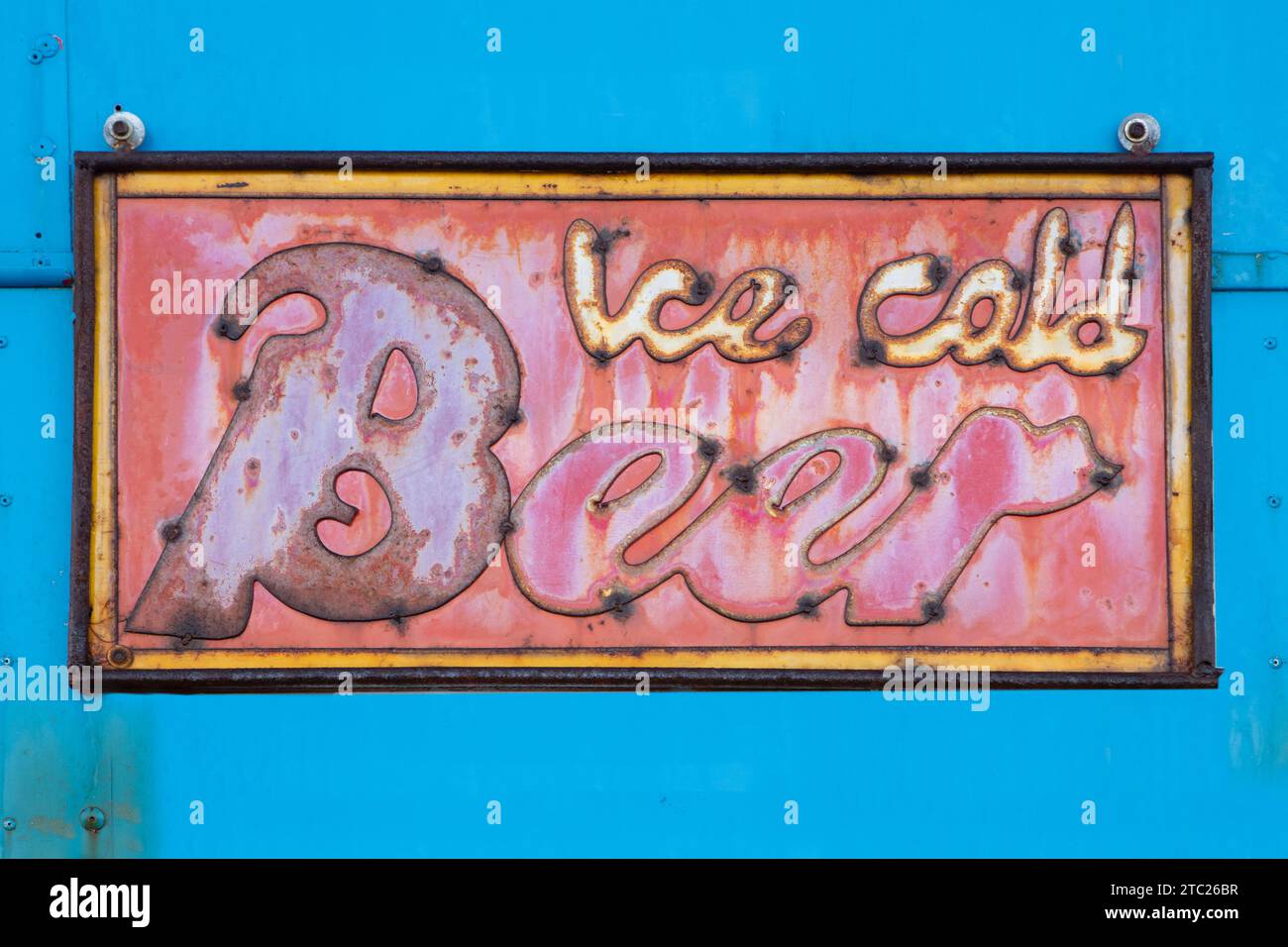 Ice cold beer sign hi-res stock photography and images - Alamy