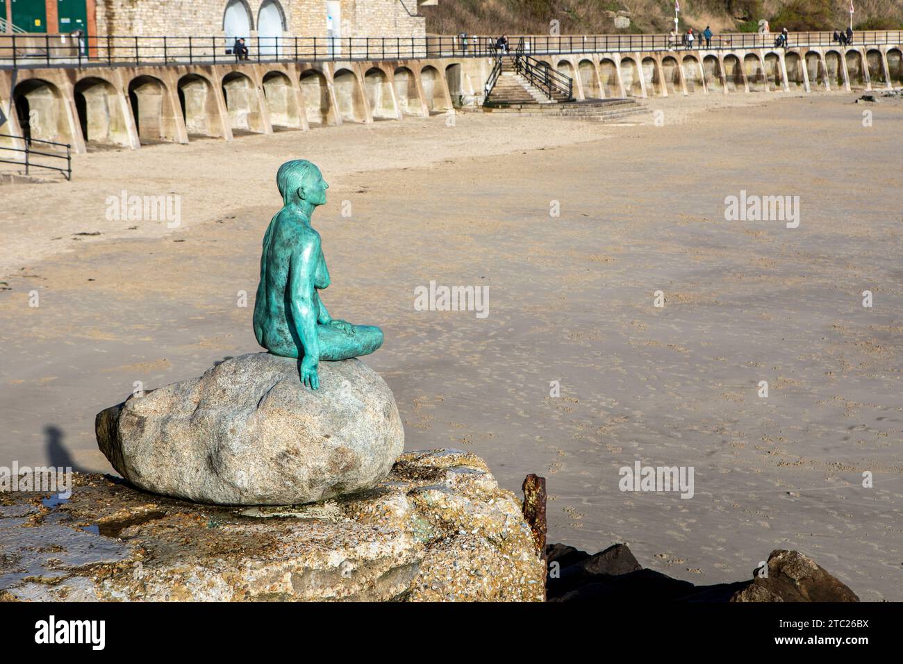Mermaid statue beach hi-res stock photography and images - Alamy