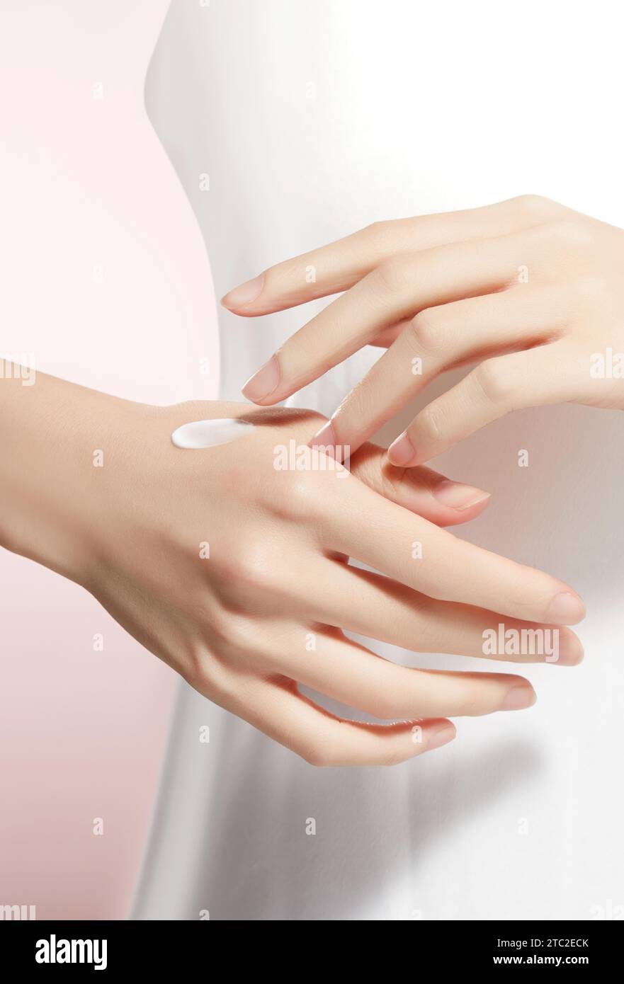 Womans hands cosmetics accessories hi-res stock photography and images ...