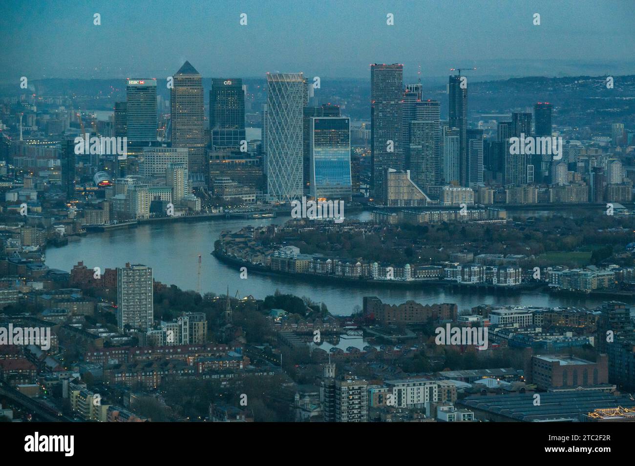 Canary Wharf - The View from 22 Bishopsgate (Horizon 22 - the highest ...