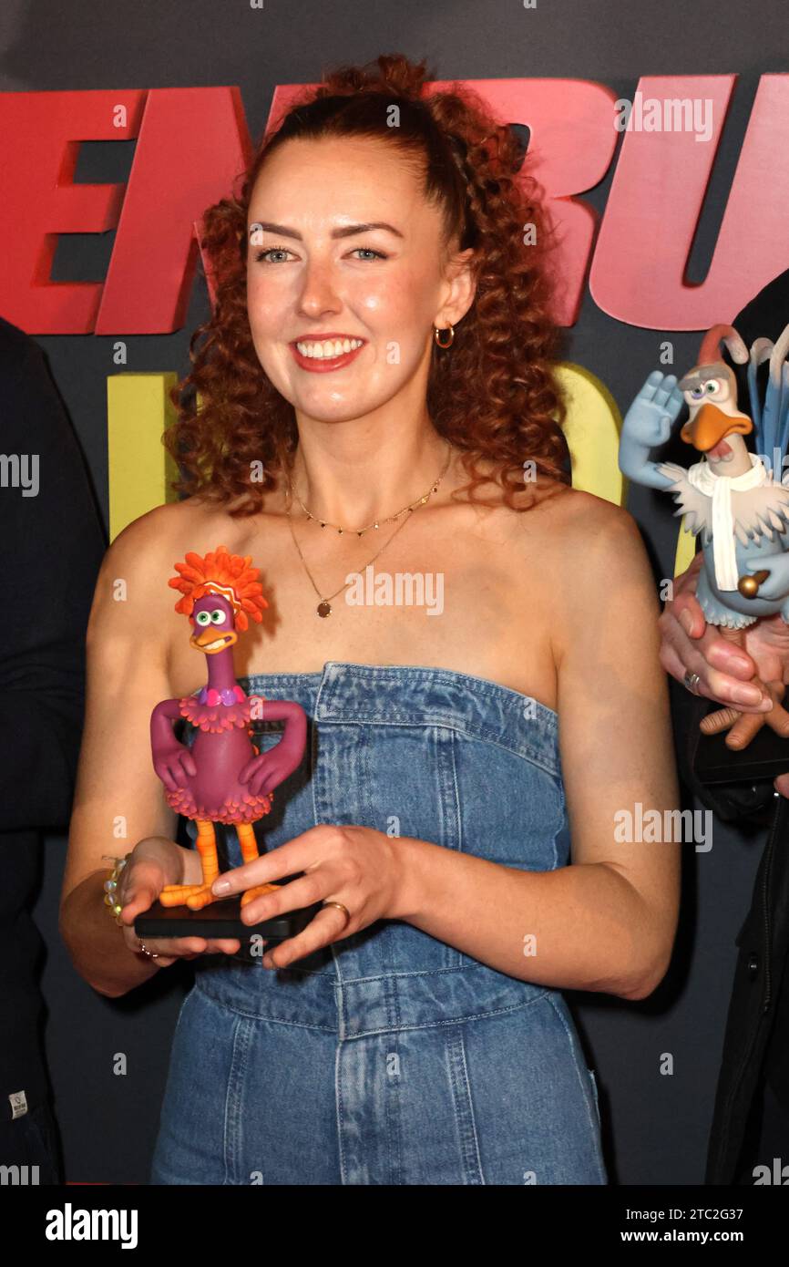 Josie Sedgwick-Davies and Frizzle, Chicken Run: Dawn of the Nugget ... Josie Sedgwick-Davies and Frizzle, Chicken Run: Dawn of the Nugget ...
