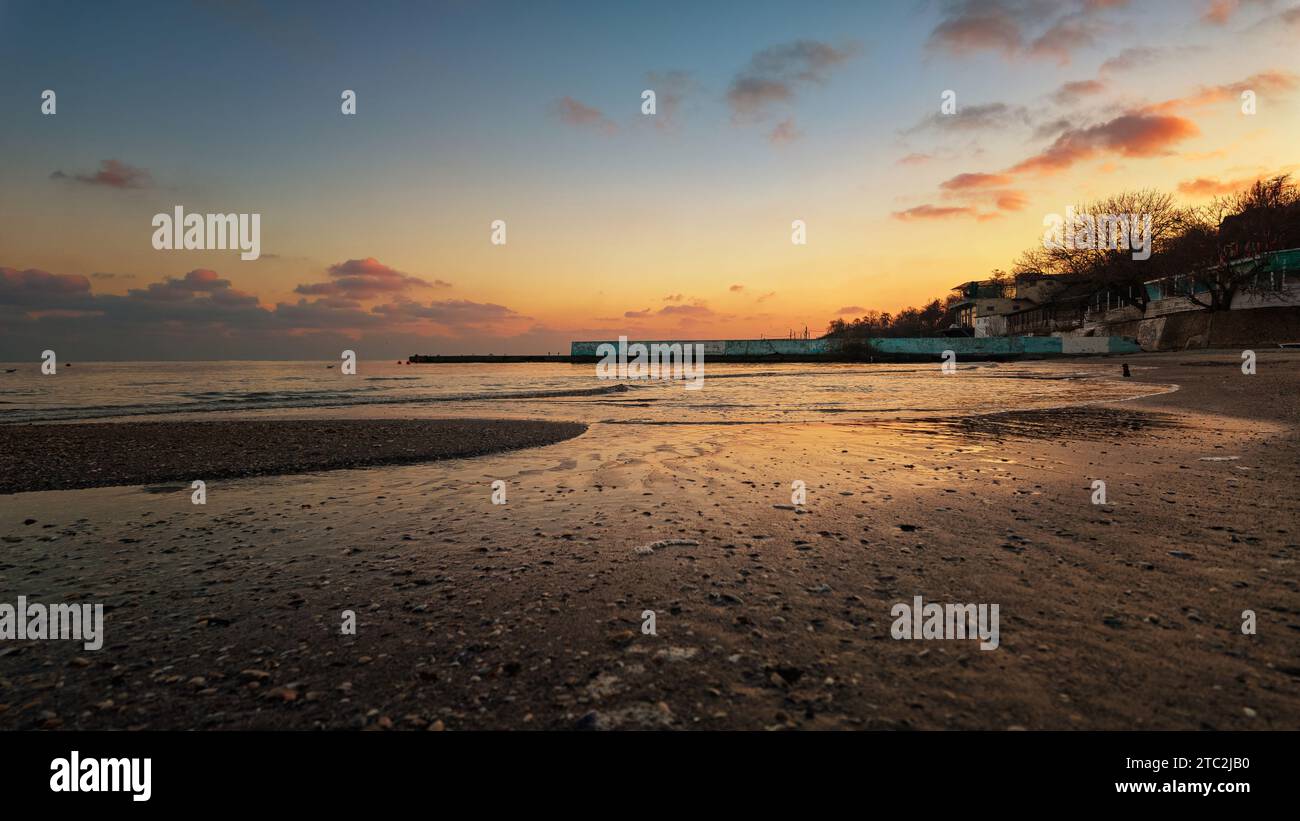 Endless seashore hi-res stock photography and images - Alamy