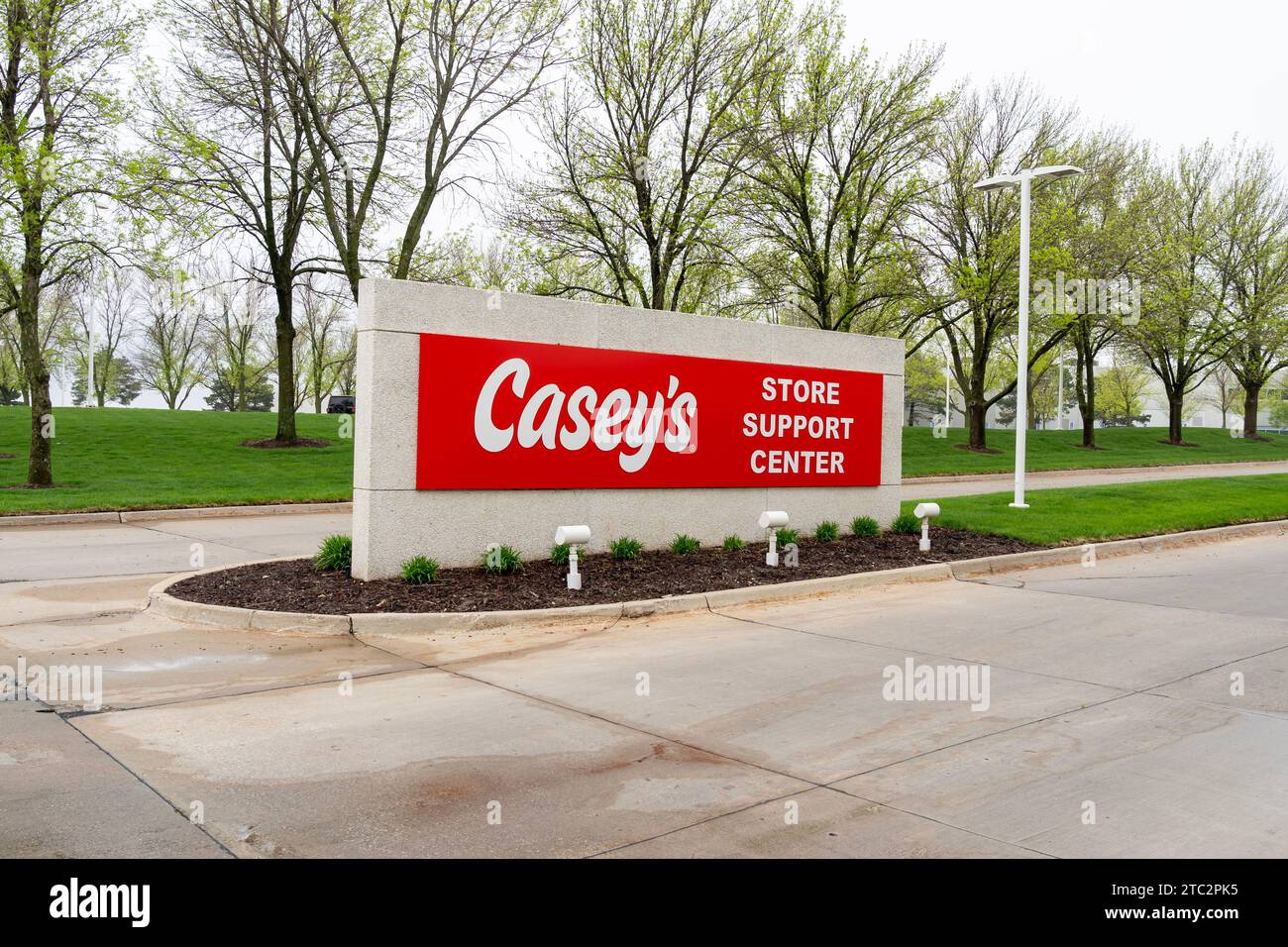 Caseys convenience store hi-res stock photography and images - Alamy
