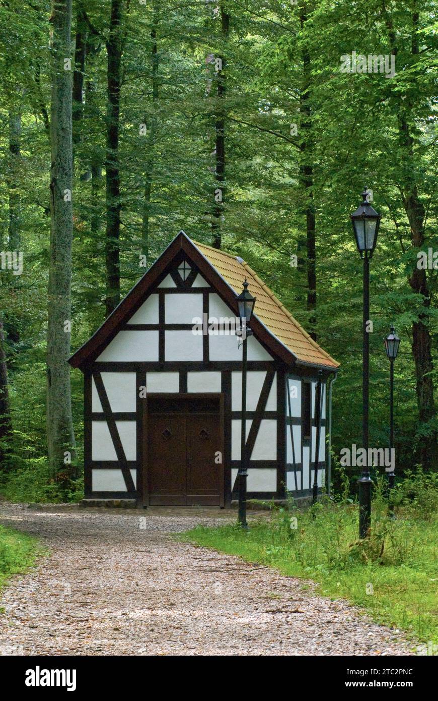 Timber frame brick house wall hi-res stock photography and images - Alamy