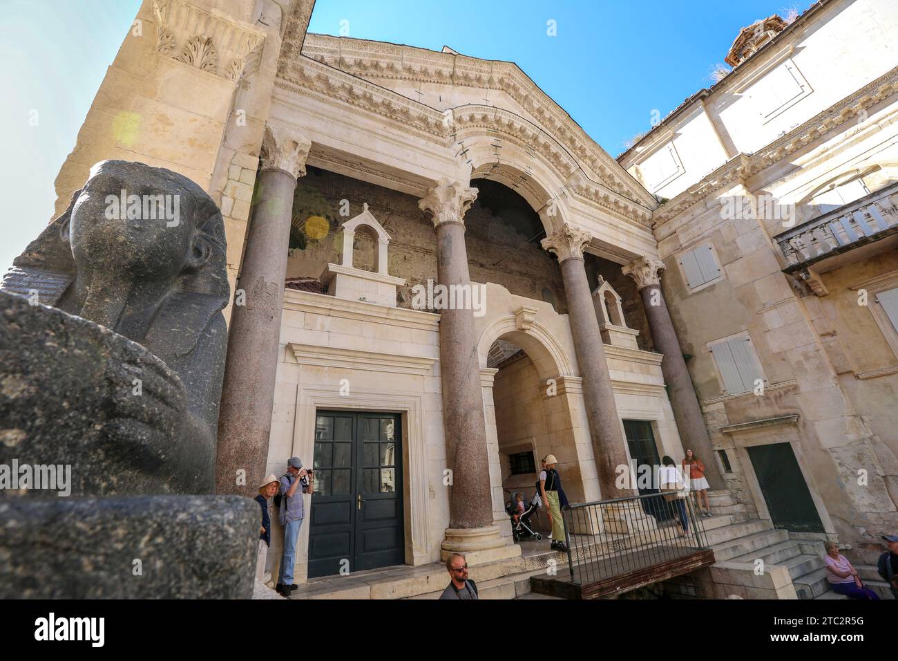 Split, Croatia : the Peristyle, central square within the Diocletian's ...
