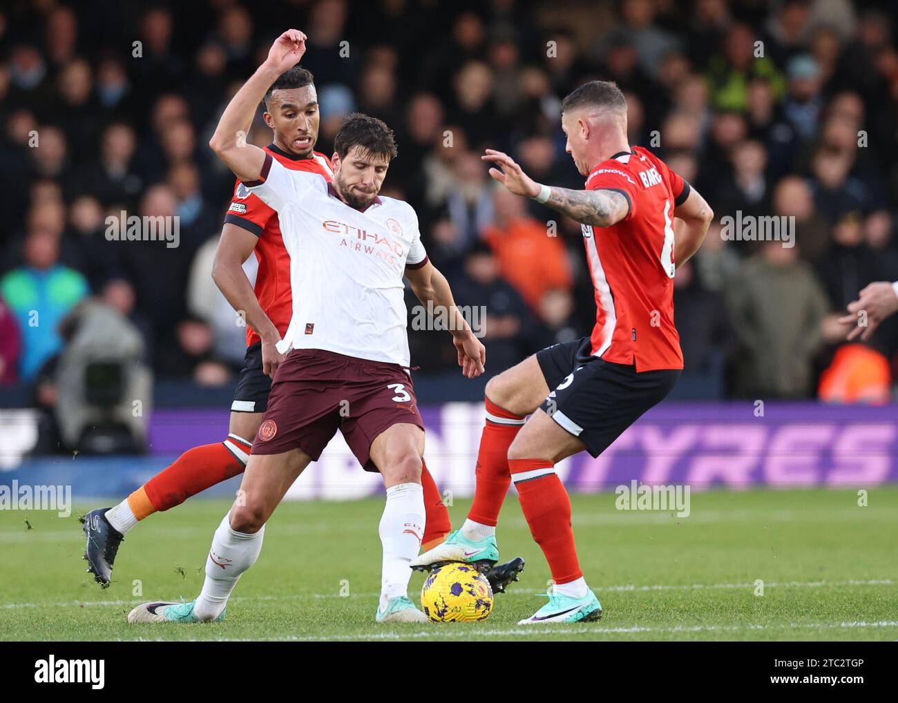 Rúben días 2023 tackles hi-res stock photography and images - Alamy