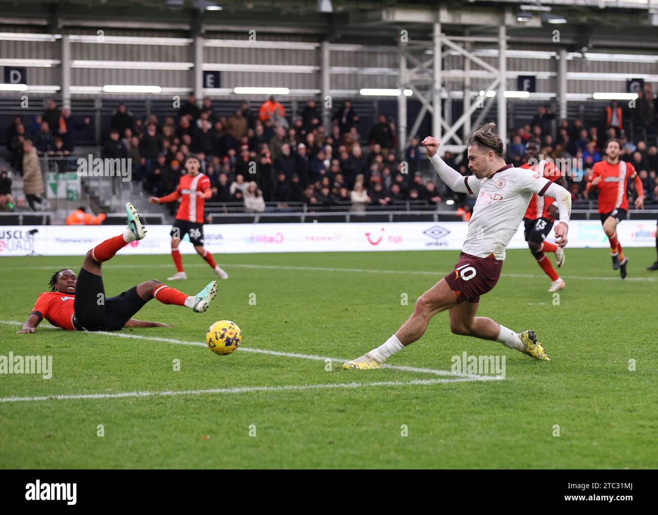 Luton, UK. 10th Dec, 2023. Jack Grealish of Manchester City scores ...