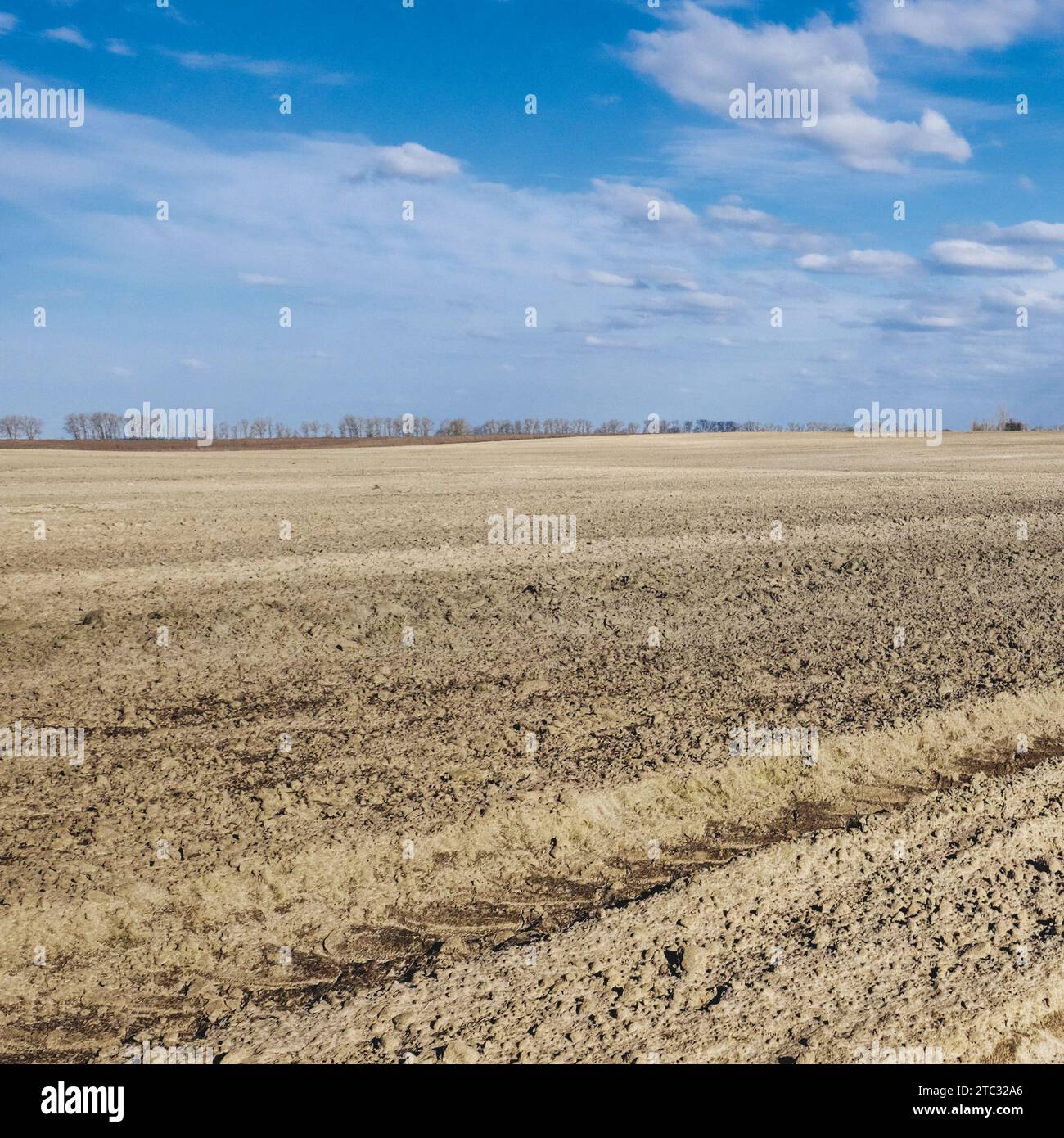 Expansive sky hi-res stock photography and images - Alamy
