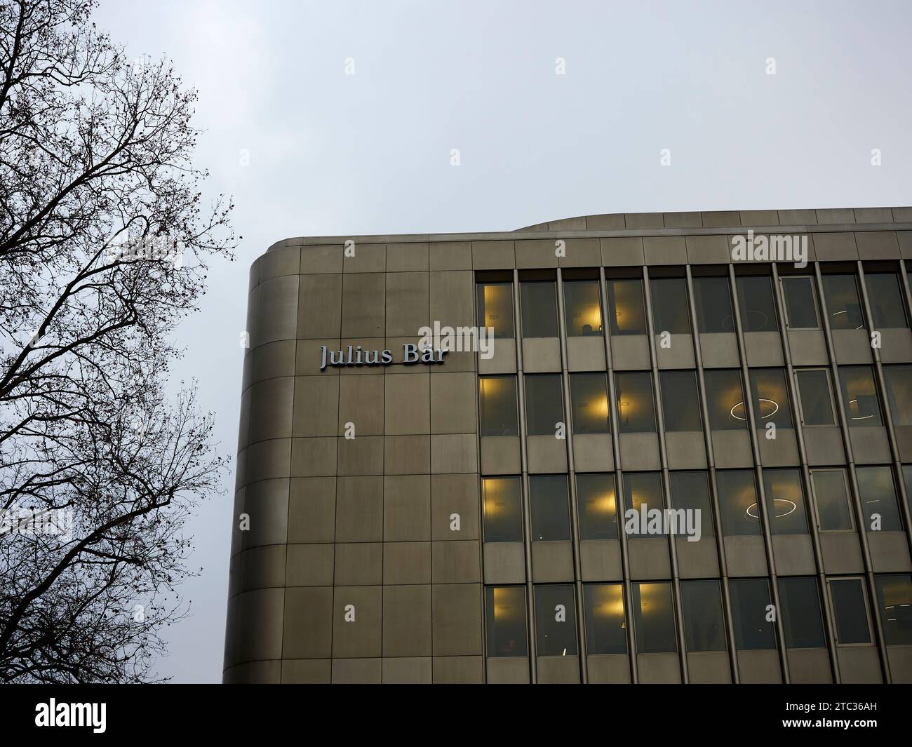 Julius baer bank zurich hi-res stock photography and images - Alamy