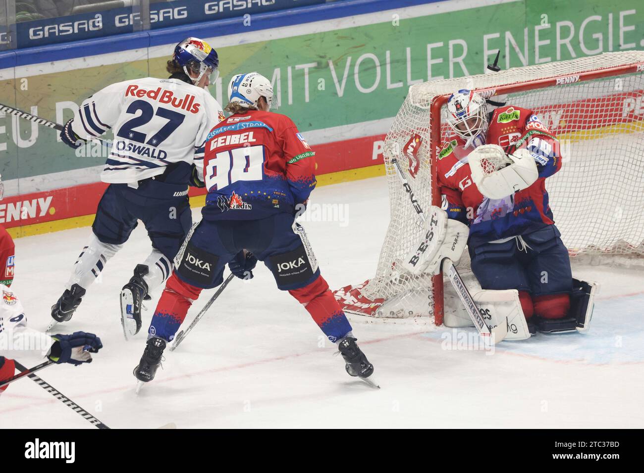 Berlin, Deutschland. 10th Dec, 2023. 10.12.2023, Mercedes-Benz-Arena ...