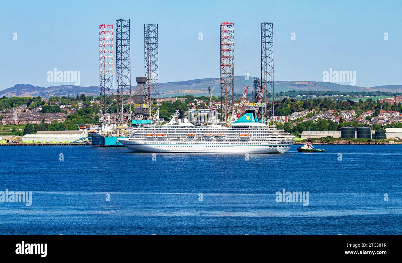 Artania cruises hi-res stock photography and images - Alamy