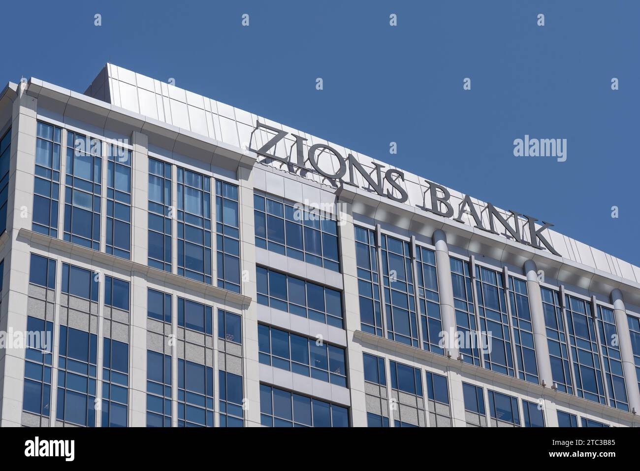 Zions Bank headquarters in Salt Lake City, UT, USA Stock Photo - Alamy