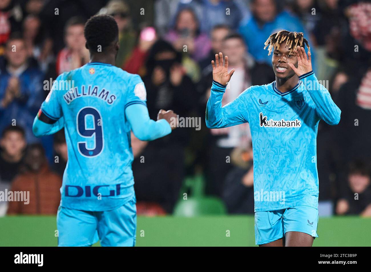 Nico Williams celebrates with his teammates Inaki Williams of Athletic ...