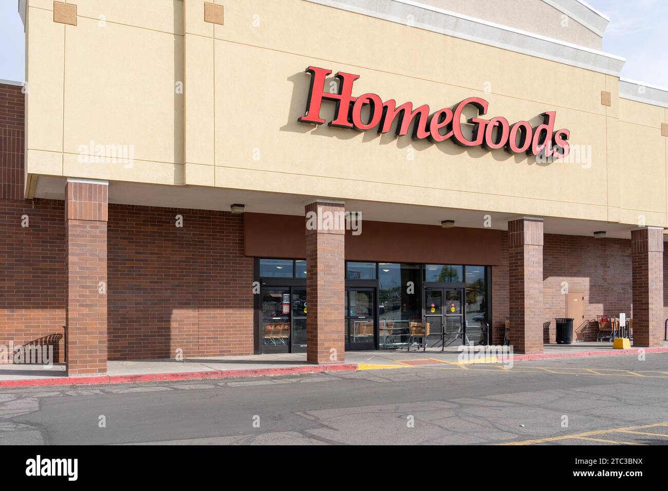 A HomeGoods store in Salt Lake City, UT, USA Stock Photo - Alamy