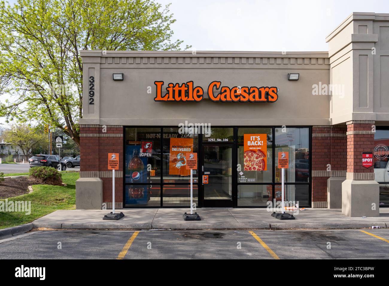 A Little Caesars restaurant in Salt Lake City, Utah, USA Stock Photo ...