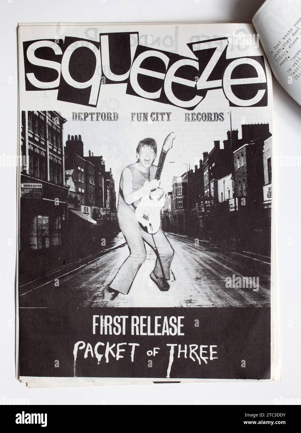 Squeeze band hi-res stock photography and images - Alamy