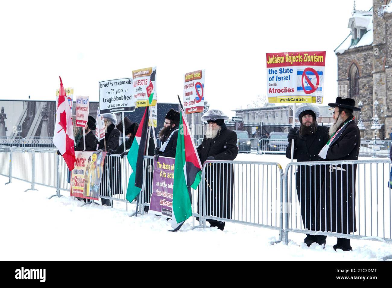 PEOPLE ATTEND 'CANADA'S RALLY FOR THE JEWISH PEOPLE' IN OTTAWA AT ...