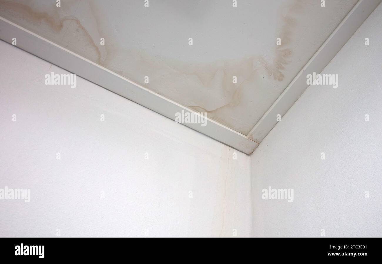 Leaky ceiling hi-res stock photography and images - Alamy