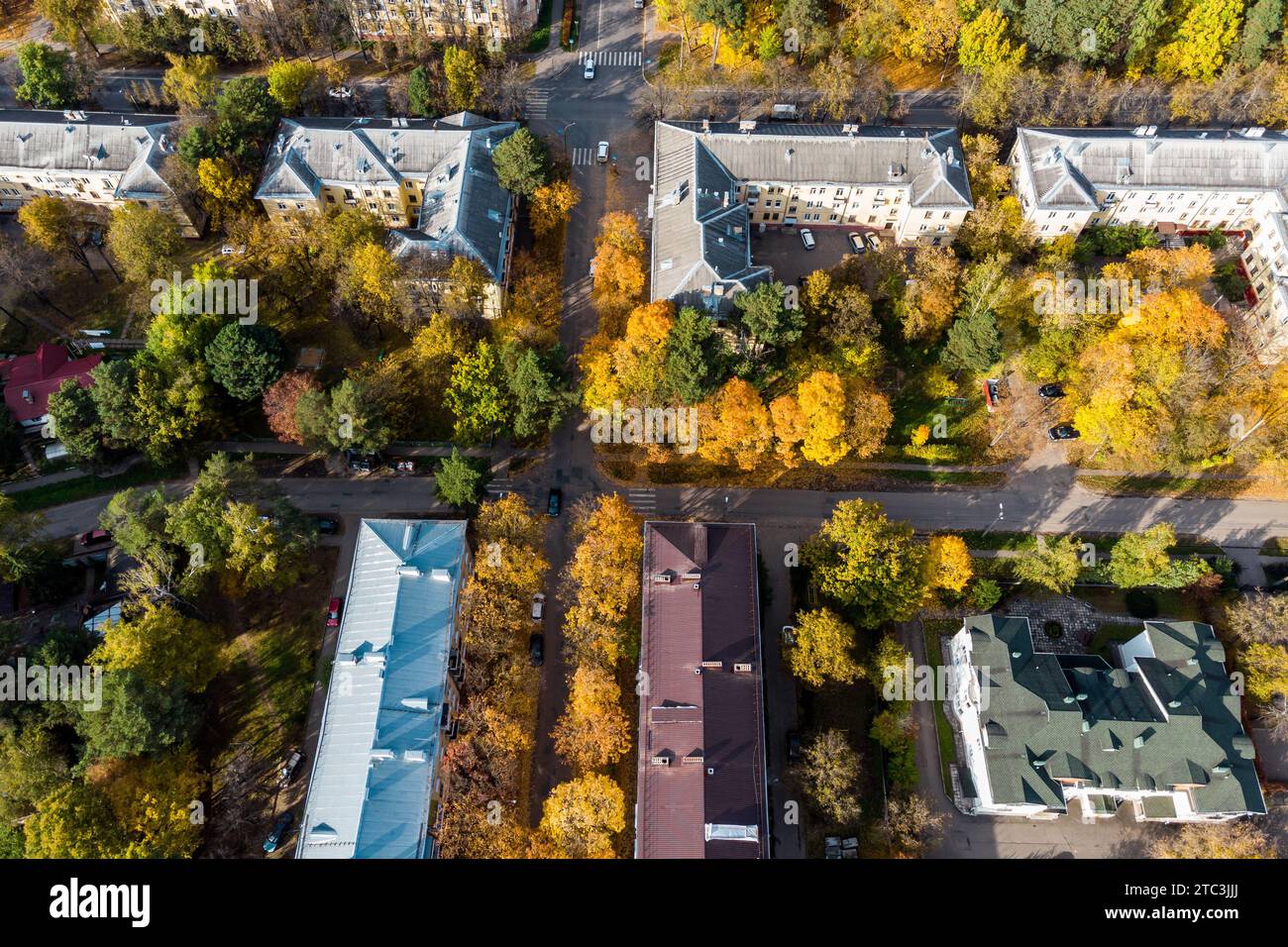 Mid rise buildings hi-res stock photography and images - Alamy