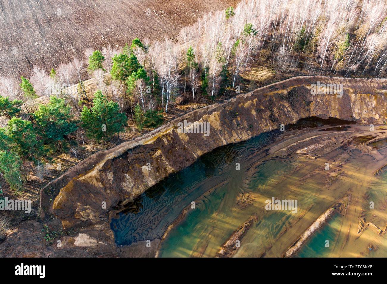 Extraction of natural resources hi-res stock photography and images - Alamy