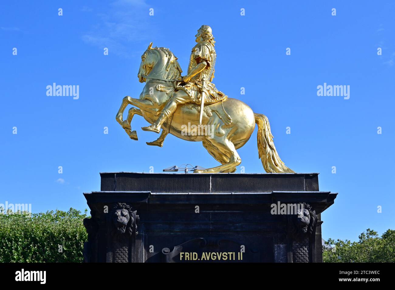 Golden Rider in Dresden - Gold leaf covered statue of King August II as ...