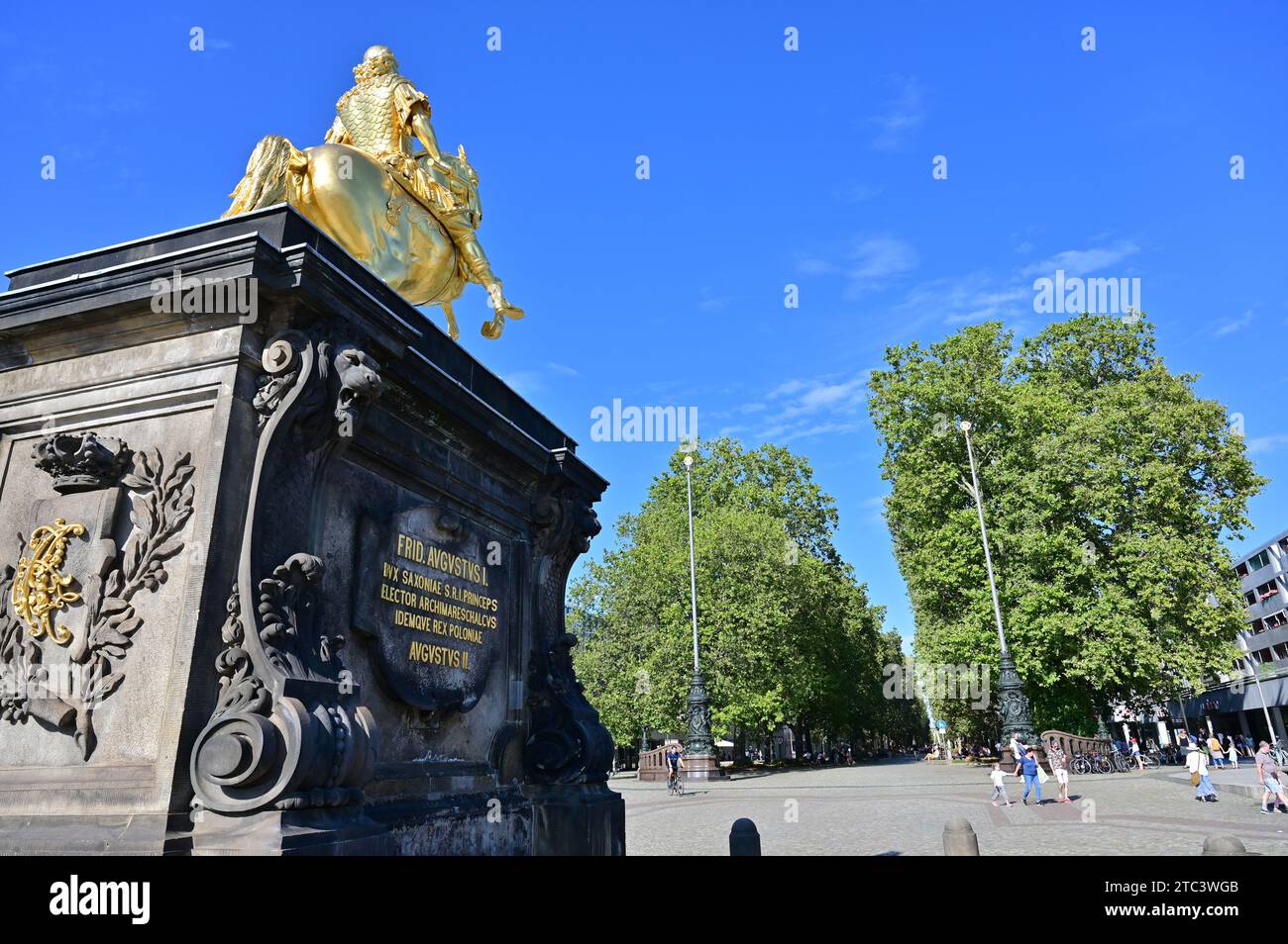 Golden Rider in Dresden - Gold leaf covered statue of King August II as ...
