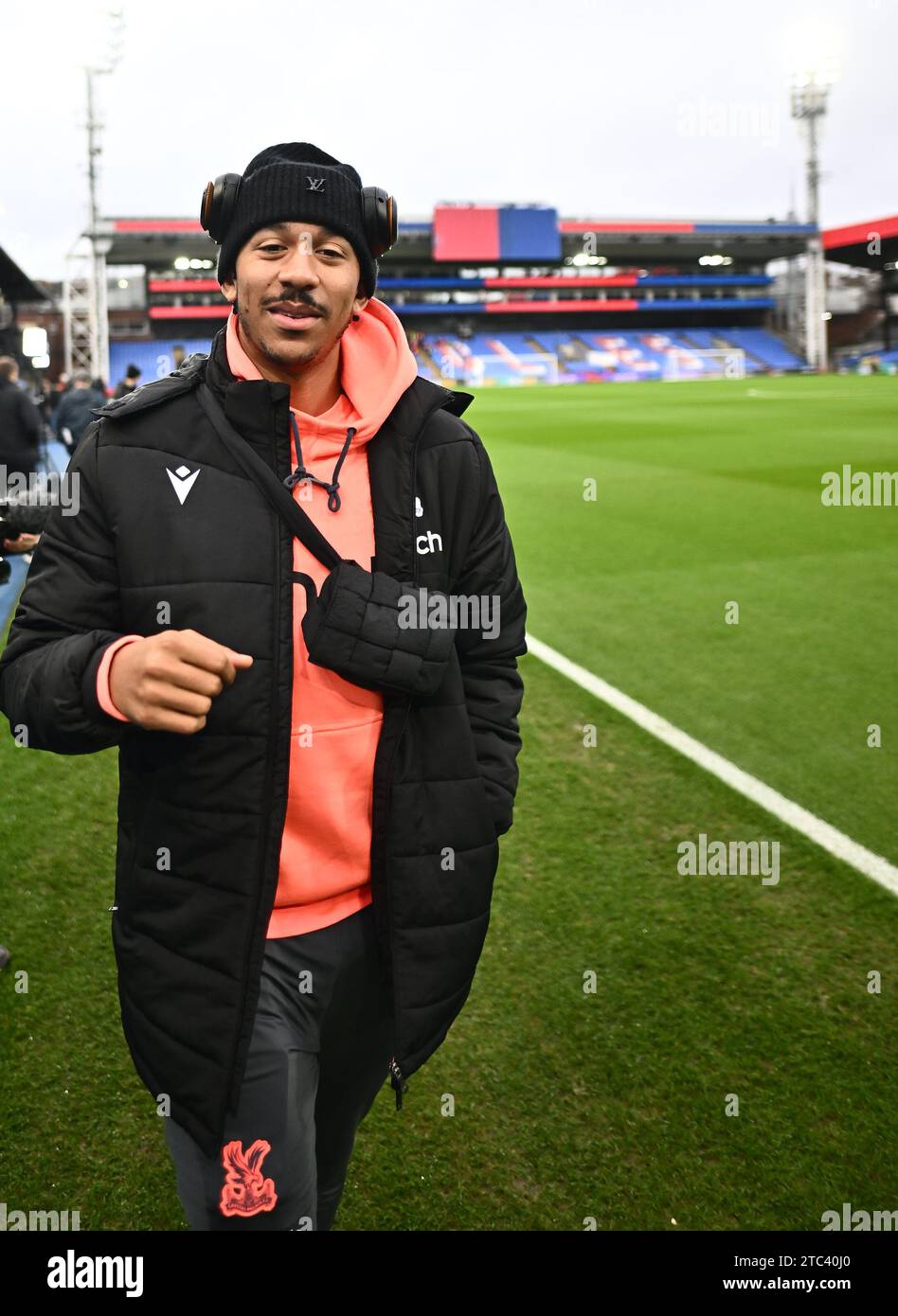 LONDON, ENGLAND - DECEMBER 9: Chris Richards during the Premier League ...